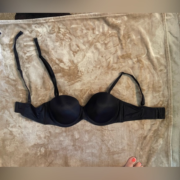 Maidenform | Intimates & Sleepwear | Black Strapless Bra With 3 Removal ...